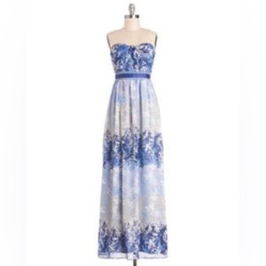 Minuet Petite | Dresses | Blue Moonscape Melodies Maxi Dress Sz S ...